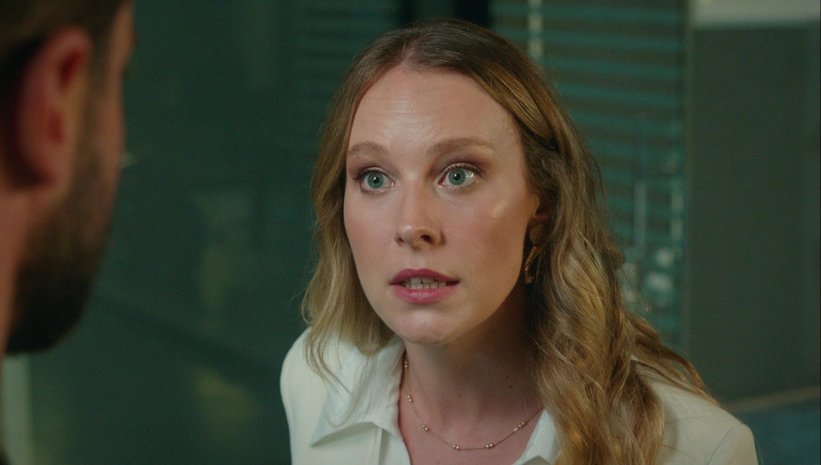 Bir Küçük Gün Işığı - Sude, Elif adını duyunca deliye döndü!