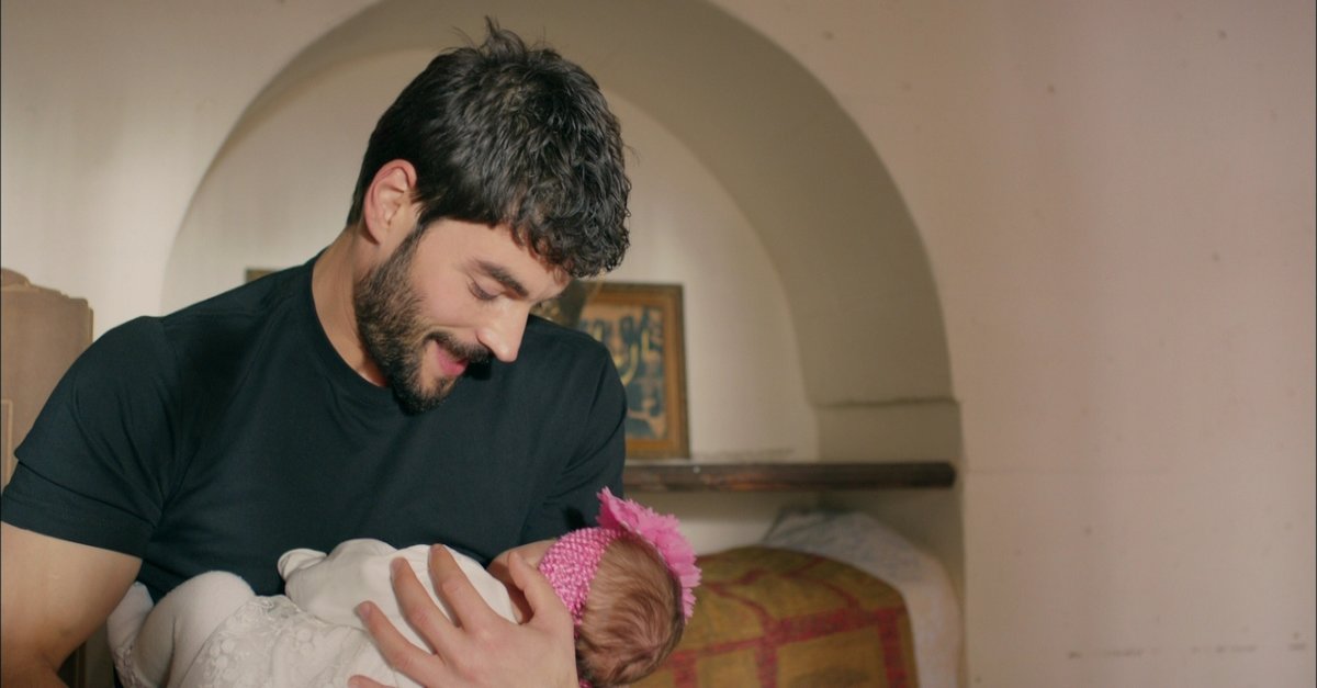 Hercai - Miran'ın bebek sevgisi!