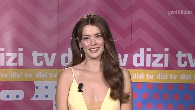 Dizi Tv Programı Bir Küçük Gün Işığı Oyuncularıyla Keyifli Sohbet İzle
