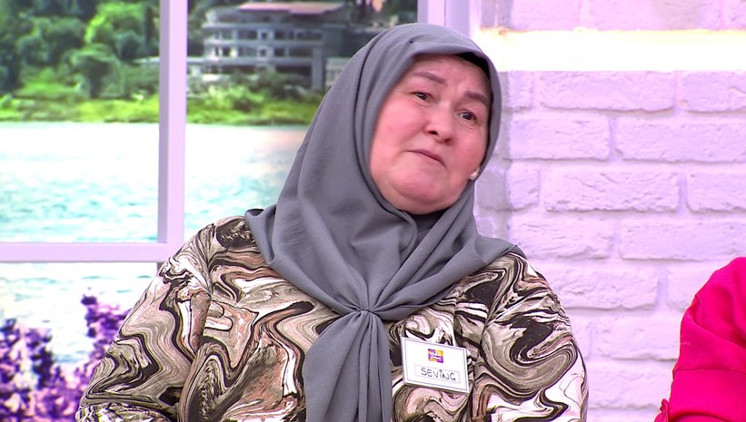 Mutfak Bahane Programı Sevinç Hanım’ın duygulandıran anları İzle