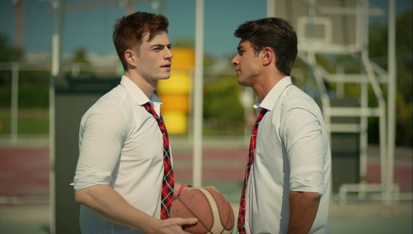 Kardeşlerim - Berk, Doruk’un yanında