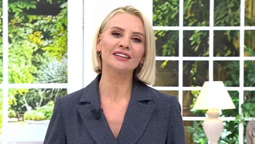 Esra Erol’da Programı 24 Kasım Öğretmenler Günü kutlu olsun İzle